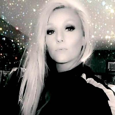 Amanda Pfingsten, 37, of De Soto | Obituaries | myleaderpaper.com