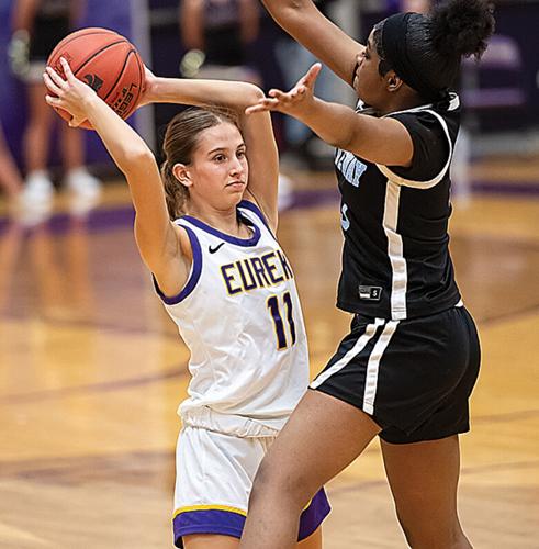 Eureka boys, girls basketball teams surging; wrestling recap | Sports ...