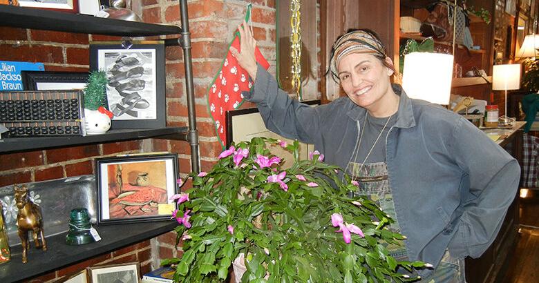 Decades Antique Mall offers variety of vintage items | Business ...