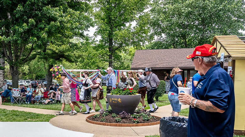 Over 1,000 attend German Cultural Society’s Maifest | Local News ...