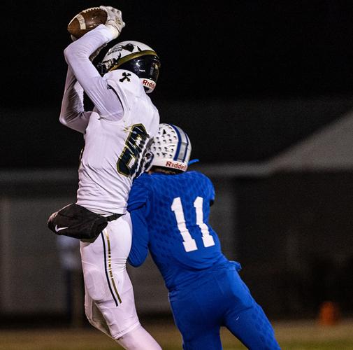 Ted Howell photos – St. Pius X High Lancers boys football vs. Valle ...