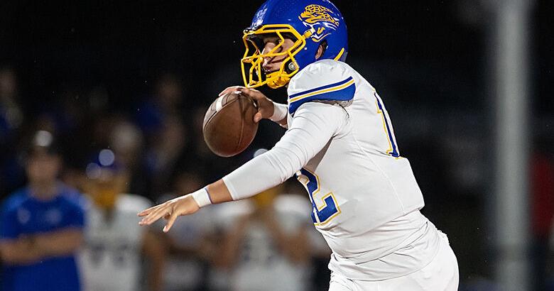 Kube third Seckman QB to pass for more than 1,000 yards | Sports ...