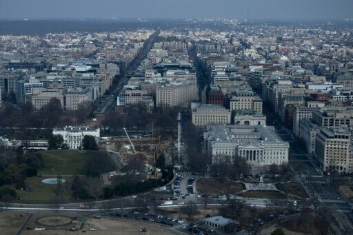 Trump mulls adding second story to White House colonnade | National ...