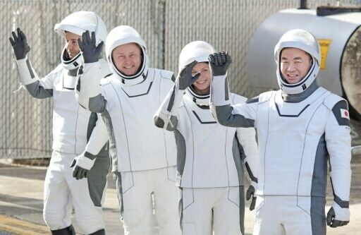 ISS astronauts splash down on Earth after first-ever medical evacuation ...