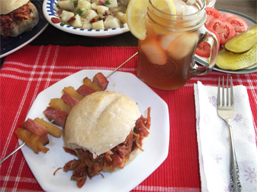 My Leader Yummy—Barbecued Ham Sandwiches | Recipes | myleaderpaper.com