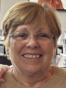Three in running for De Soto school board seats | Elections ...