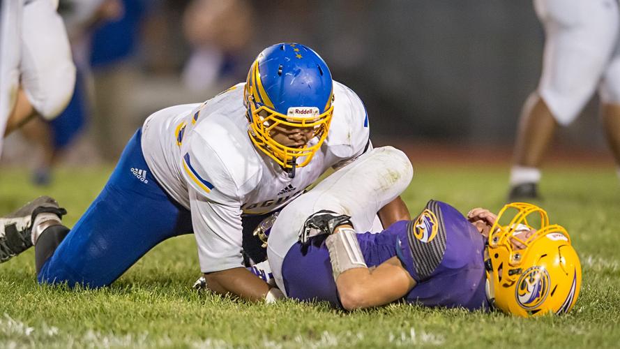 Seckman vs. Affton Football | Sports | myleaderpaper.com