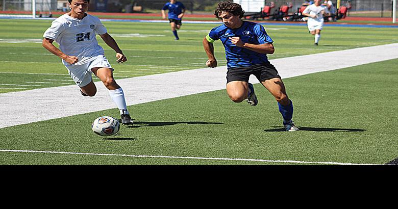 Athlete of the Week (Oct. 25, 2022) -- Nick Marchetti, Hillsboro soccer ...