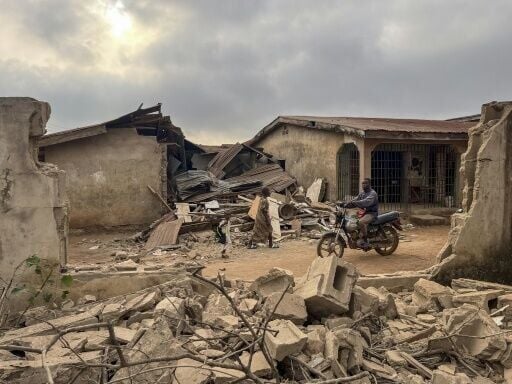 Debris hit Nigerian hotel, wounded staff, after US strikes: owner ...