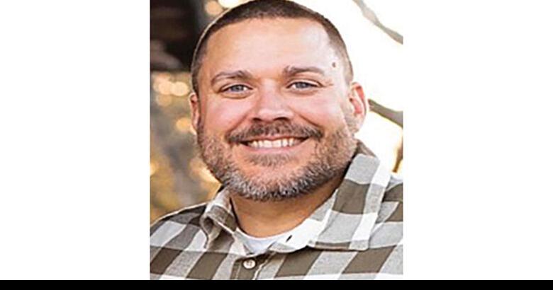 Roop to replace retiring Daniels at De Soto High | Local News ...