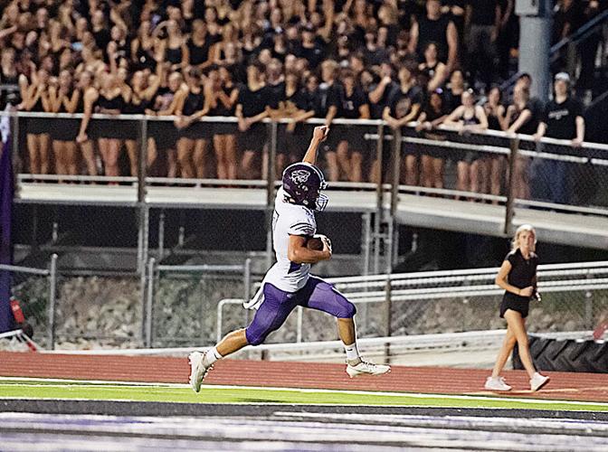 Eureka QB throws 3 TD passes, runs for 1 in road victory | Sports ...