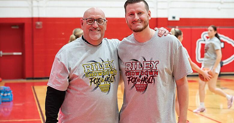 Curt and Cory Riley coached against each other | Sports | myleaderpaper.com