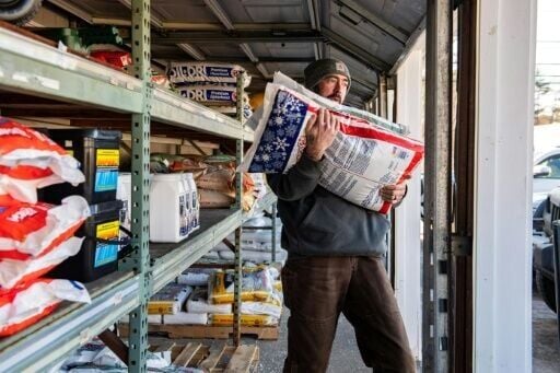 Massive winter storm sweeps across US bringing ice, frigid temps ...