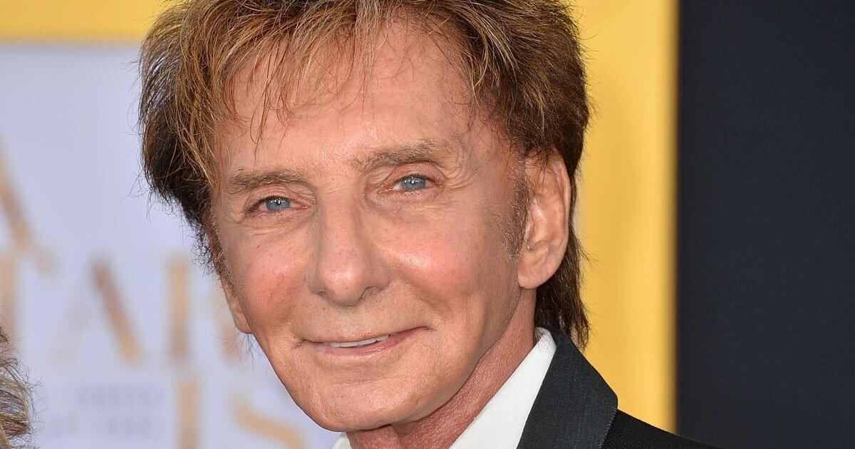 Singer Barry Manilow Announces Lung Cancer Diagnosis and Surgery ...
