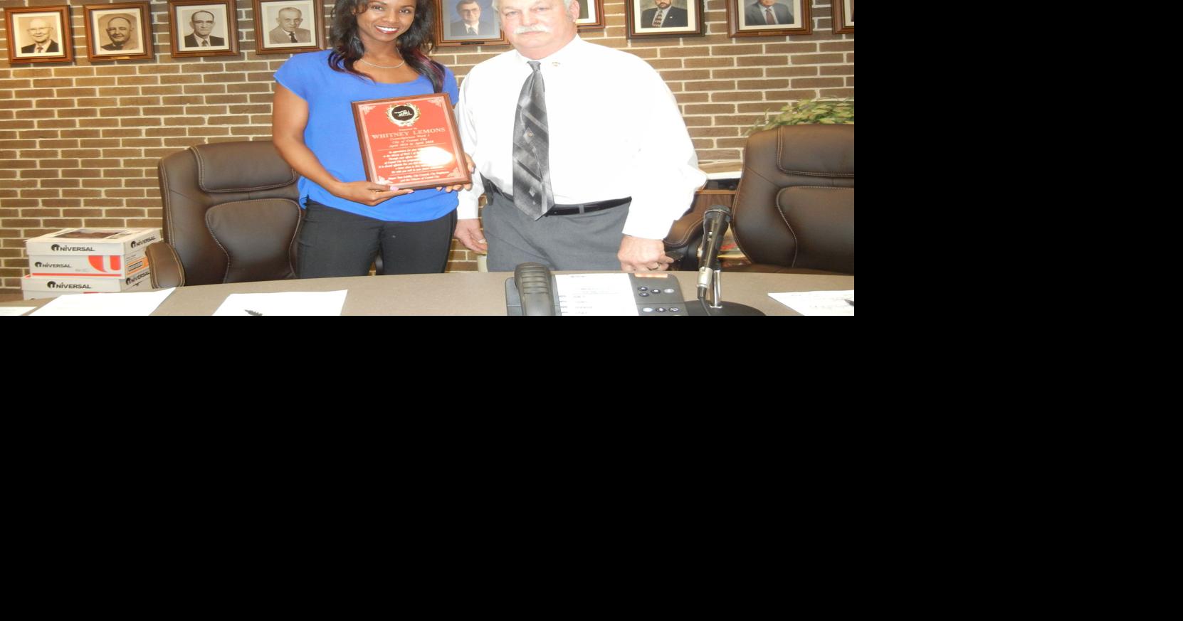 Good news -- Crystal City mayor honors outgoing council member Lemons ...