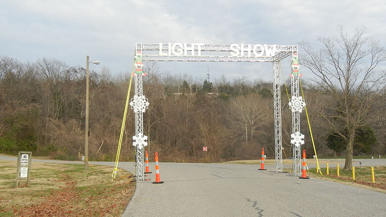 Lenhard Family Light Show Christmas Edition going to Dec. 31 | Local ...