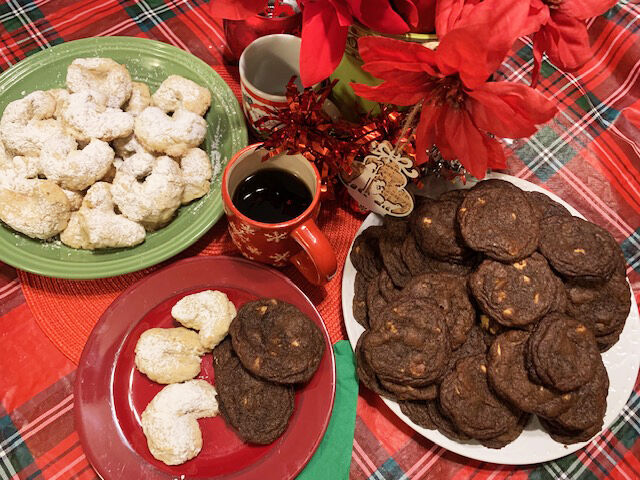 Almond Crescents, Chocolate Peanut Butter Chip Cookies | Recipes ...