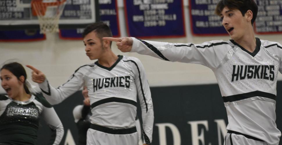 Huskies cheer team earns Grand Champion Award | Top Stories ...