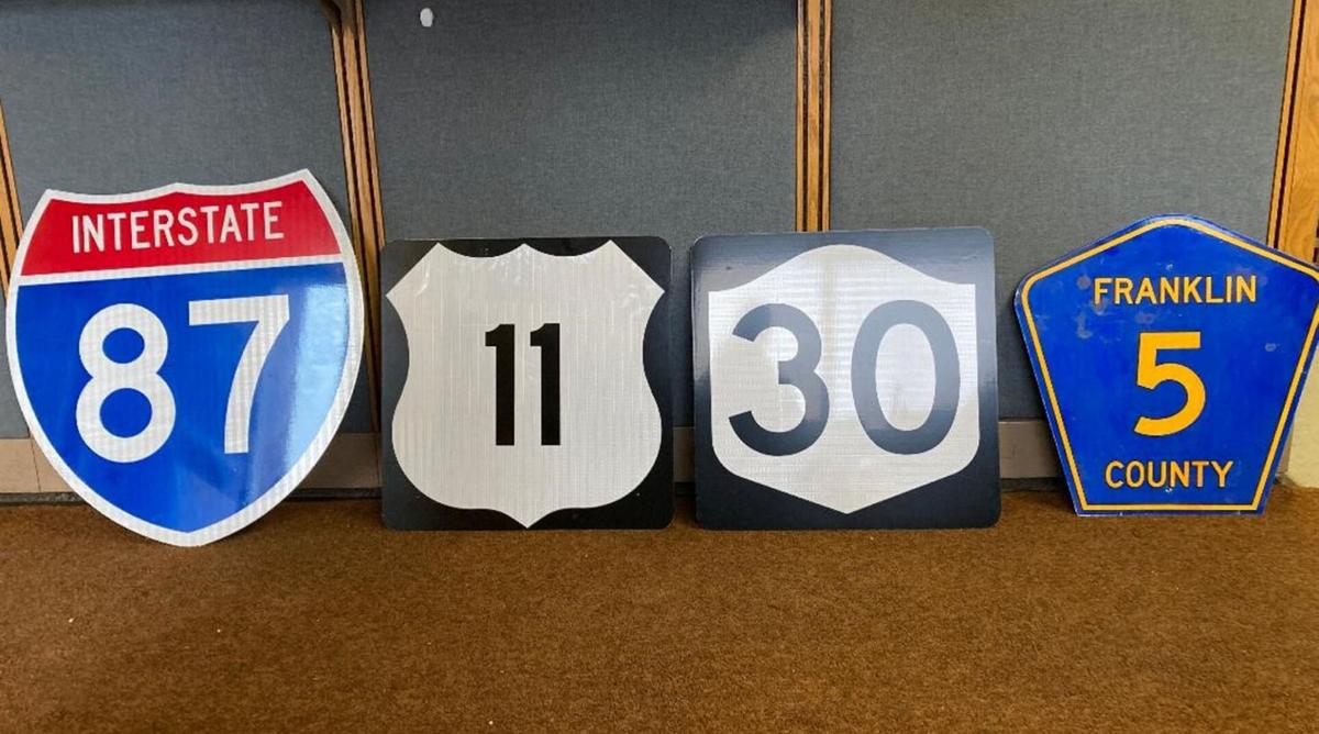 interstate route marker sign