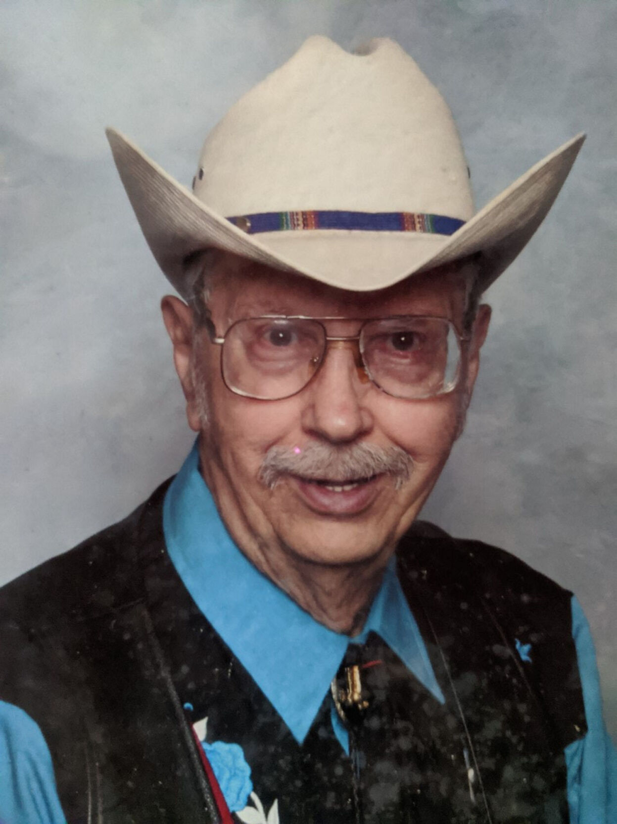 Dale H. Revette | Obituaries | mymalonetelegram.com