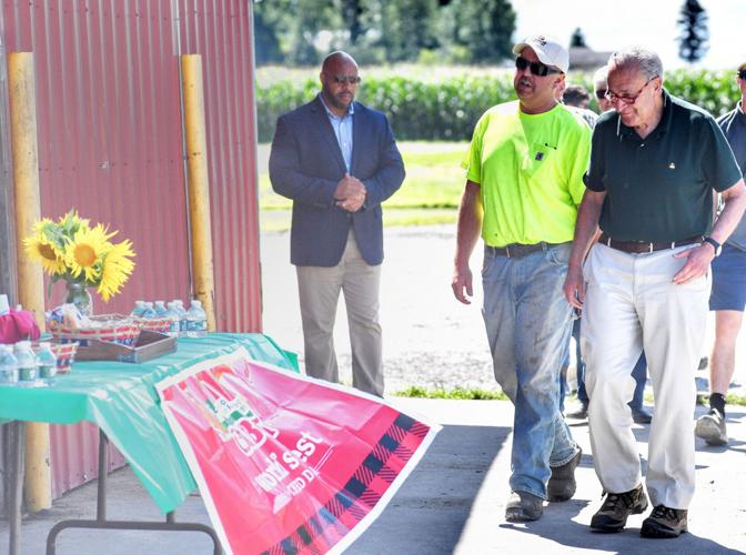 As dairy program is set to expire, Schumer calls for passage of new ...