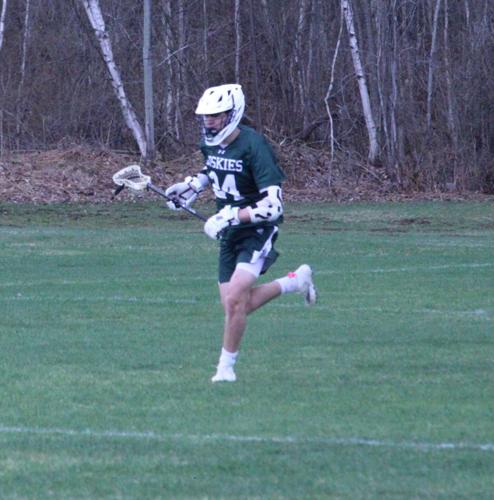 Colts down Huskies in cold weather battle | Local Sports ...