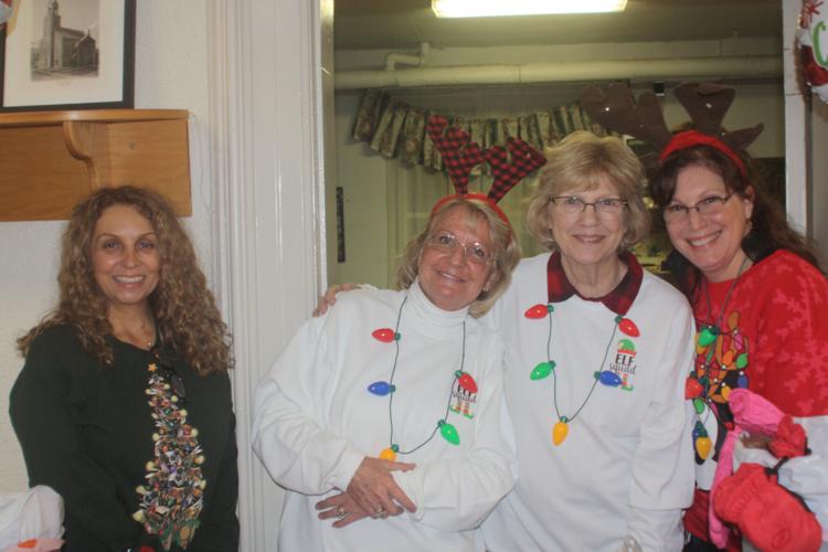 Santa stops in Malone, delivers mailbox | Local News | mymalonetelegram.com