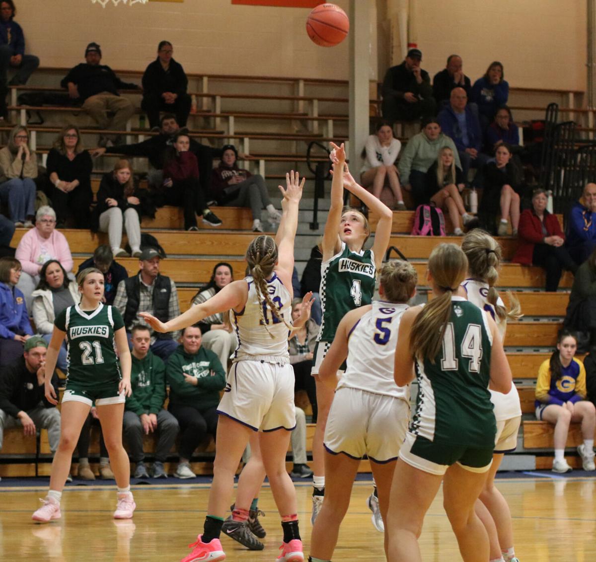 Going up for a shot | Top Stories | mymalonetelegram.com