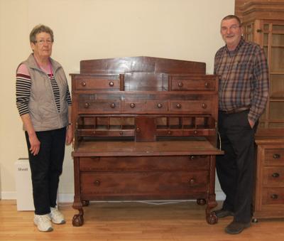Potsdam returns antique desk to Chateaugay | Top Stories ...