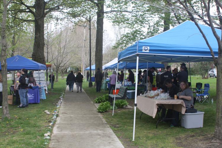 Community shows support as part of Mental Health Awareness Month | Top ...
