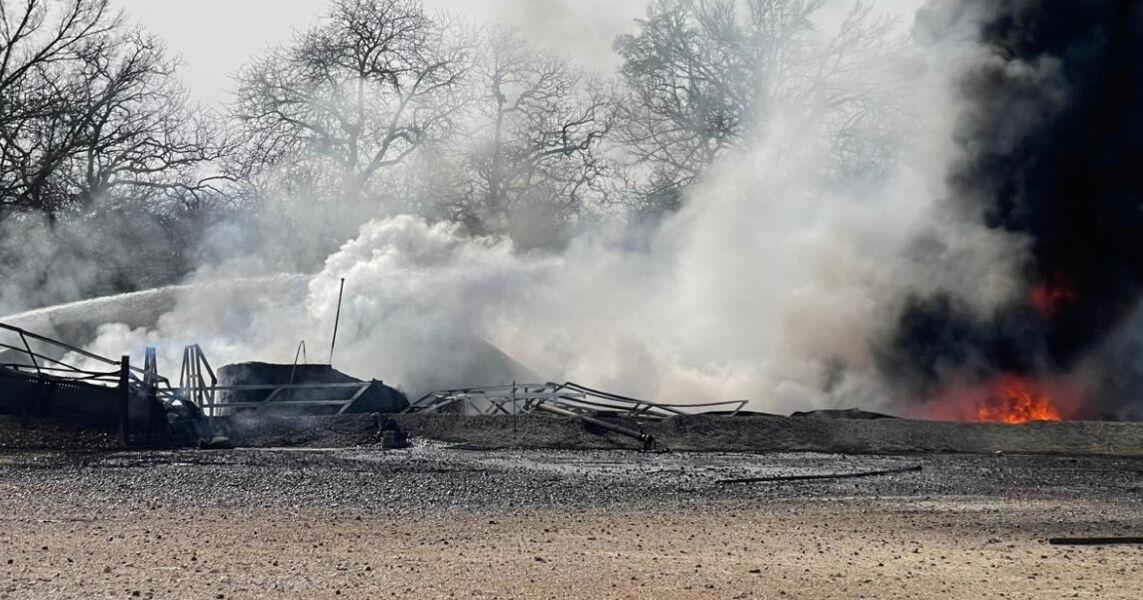 Explosion at non-operational oil pad in Burleson County under ...