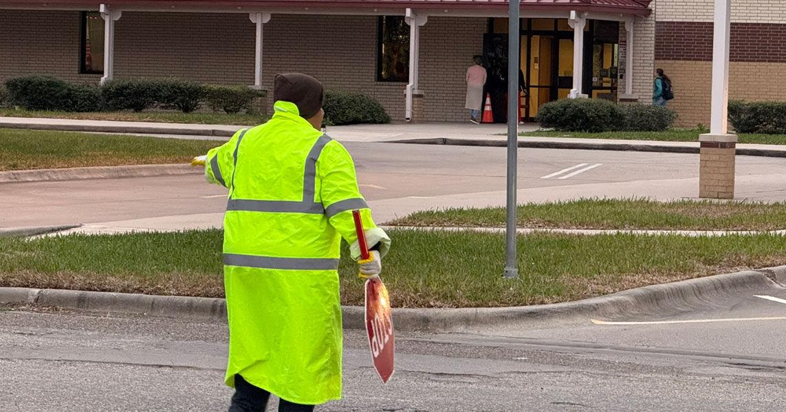 Sinton community celebrates crossing guards' dedication | South Texas ...