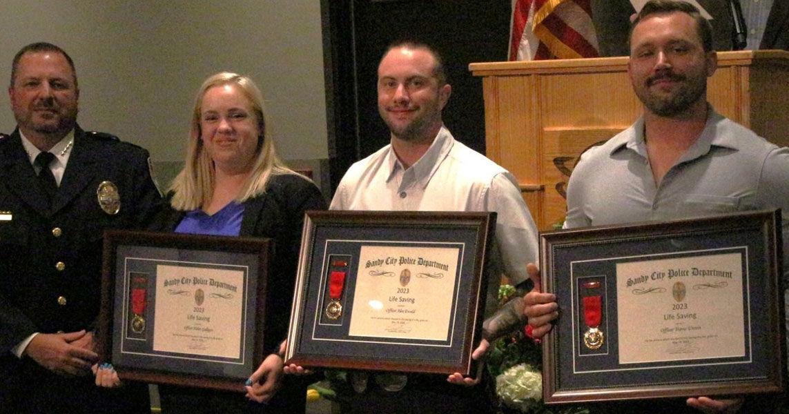 Sandy police officers awarded for life-saving efforts in domestic ...