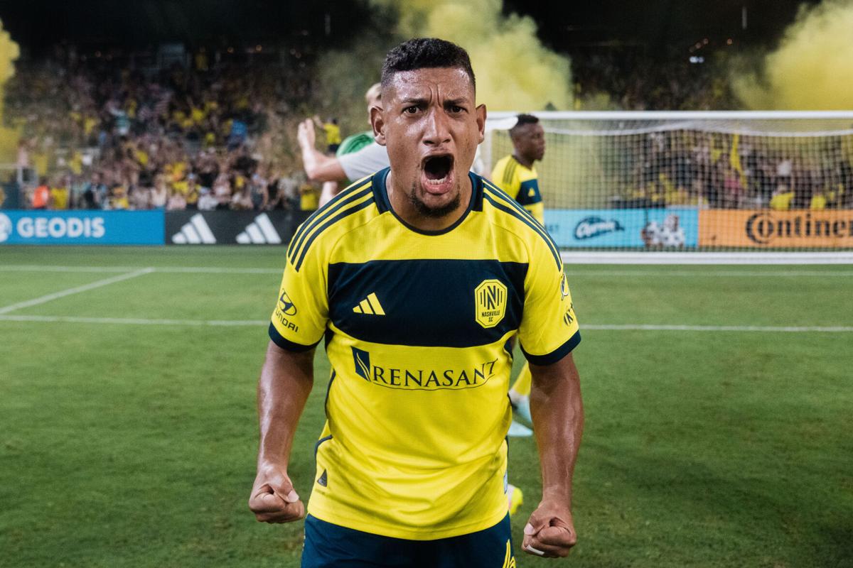 Nashville SC re-signs midfielder Bryan Acosta | Sports | nashvillepost.com