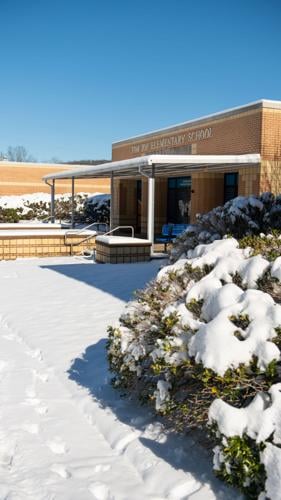 Snow disruptions continue as schools closed through end of week ...