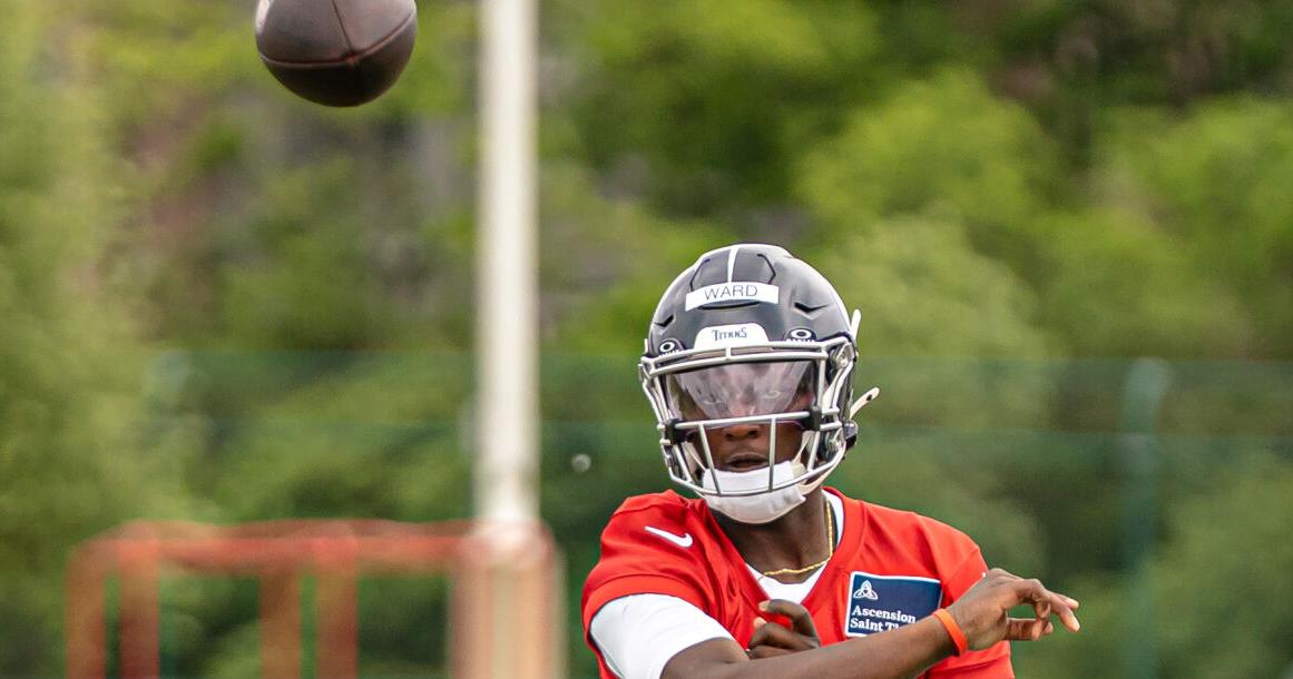 Titans' Cam Ward learning to master middle of field | Football ...