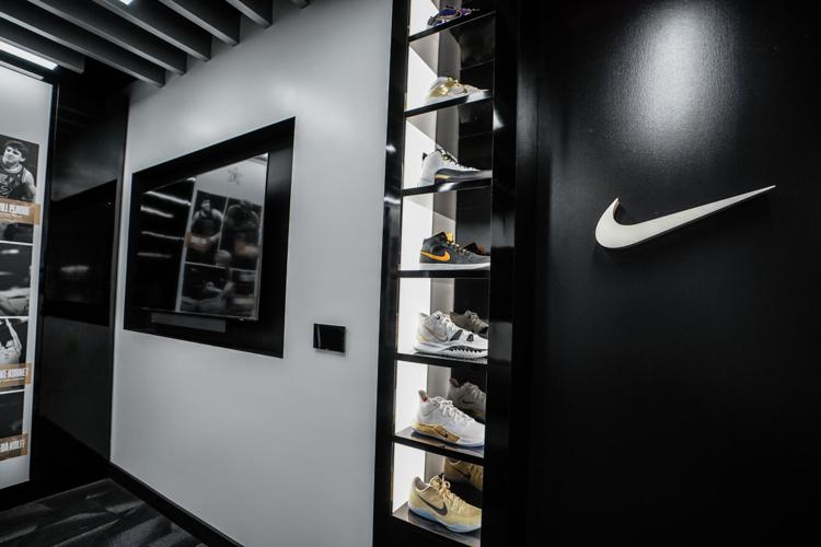 Slideshow — New Vanderbilt basketball locker rooms | Vandy ...