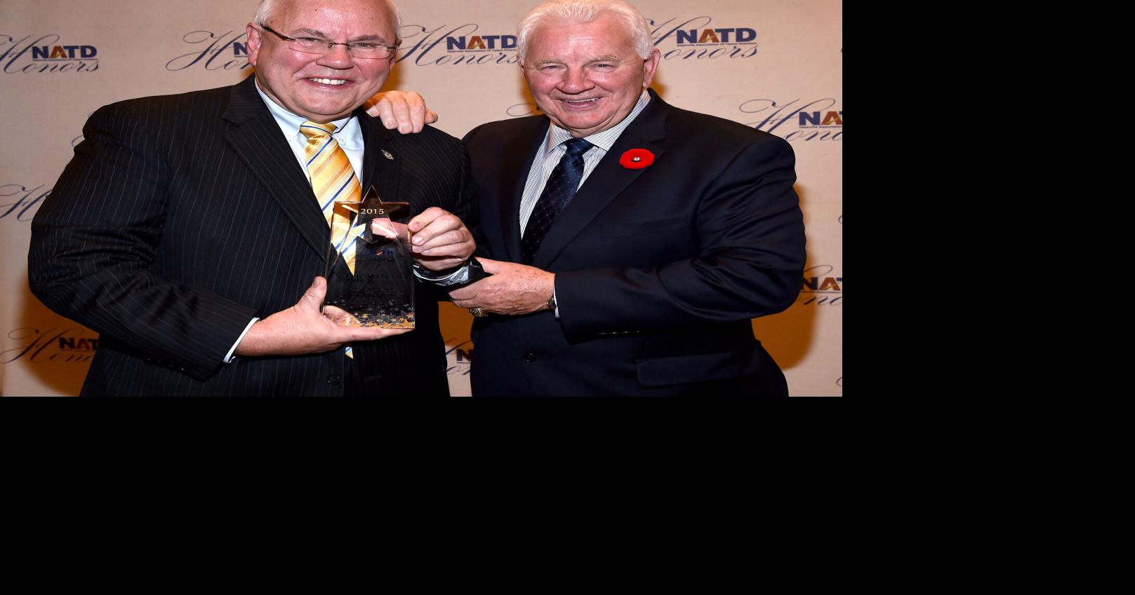 Predators to induct Pete Weber, Terry Crisp into team's Golden Hall ...