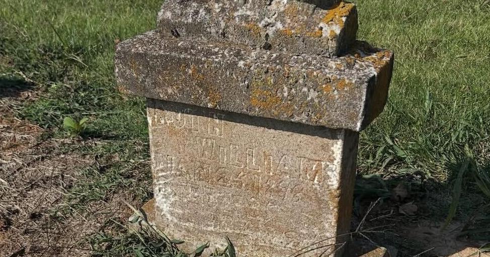 Uncovering a Long-Forgotten William Edmondson Headstone | Pith in the ...