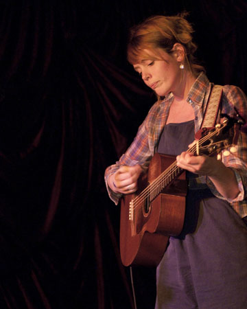 Jennifer OConnor w/Haley Bonar & Caitlin Rose at The End | Nashville ...