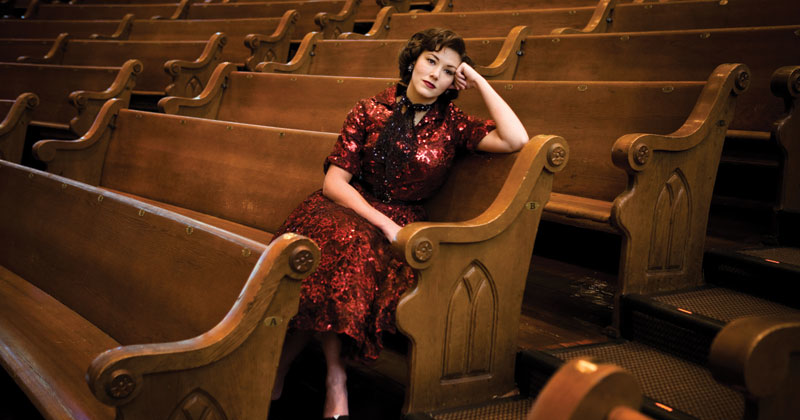17 years later, Mandy Barnett still shines as Patsy Cline | Arts ...