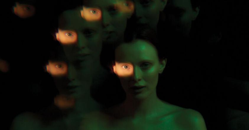 Karen Elson and Emily Dorio’s Photo Exhibition Is Sexy and Powerful ...