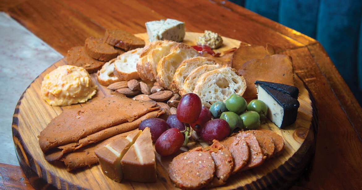 The Fox Bar & Cocktail Club | Writers-choice | nashvillescene.com