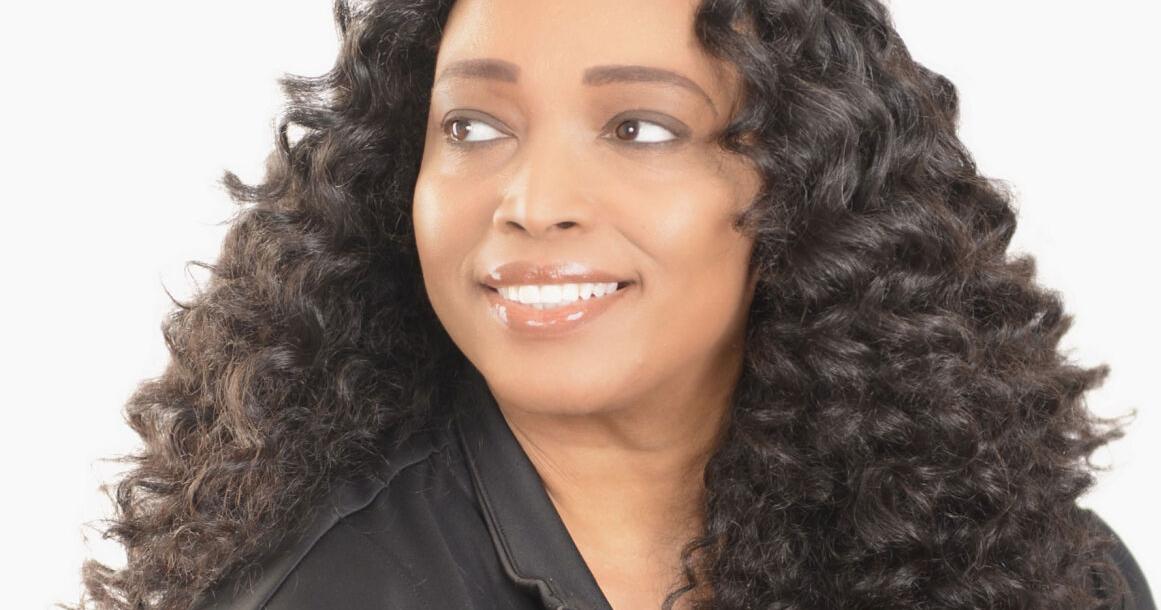 Dara Starr Tucker Examines the Power of the Present | Features | nashvillescene.com