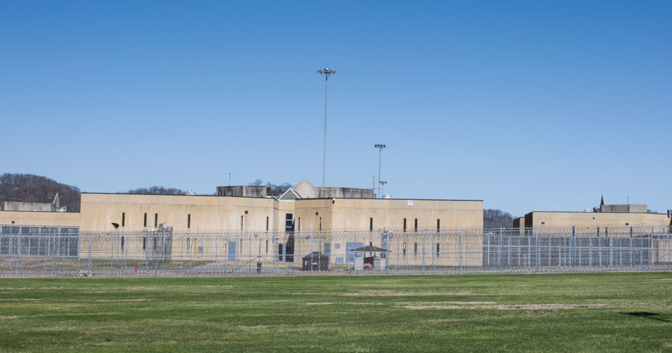 riverbend maximum security institution