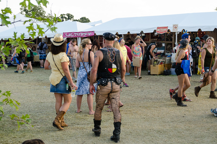 Bonnaroo Saturday, 6/15/13 [Dwight Yoakam, Nas, R. Kelly, Empire of the ...