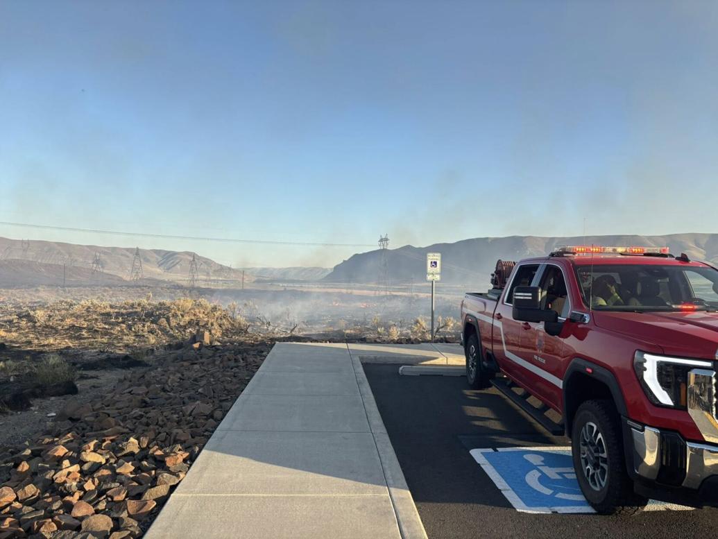 Wanapum Dam fire threat contained, Kittitas Valley Fire & Rescue aids ...