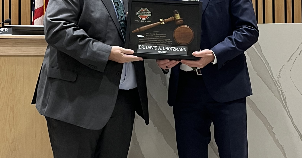 City of Hermiston swears in new mayor, 4 at-large city councilors ...