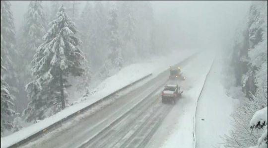 I-90 at Snoqualmie Pass back open after multiple crashes blocked all ...