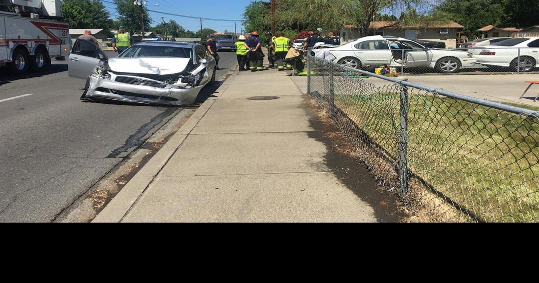 Two-car crash in Yakima injures three on Monday | Archives ...
